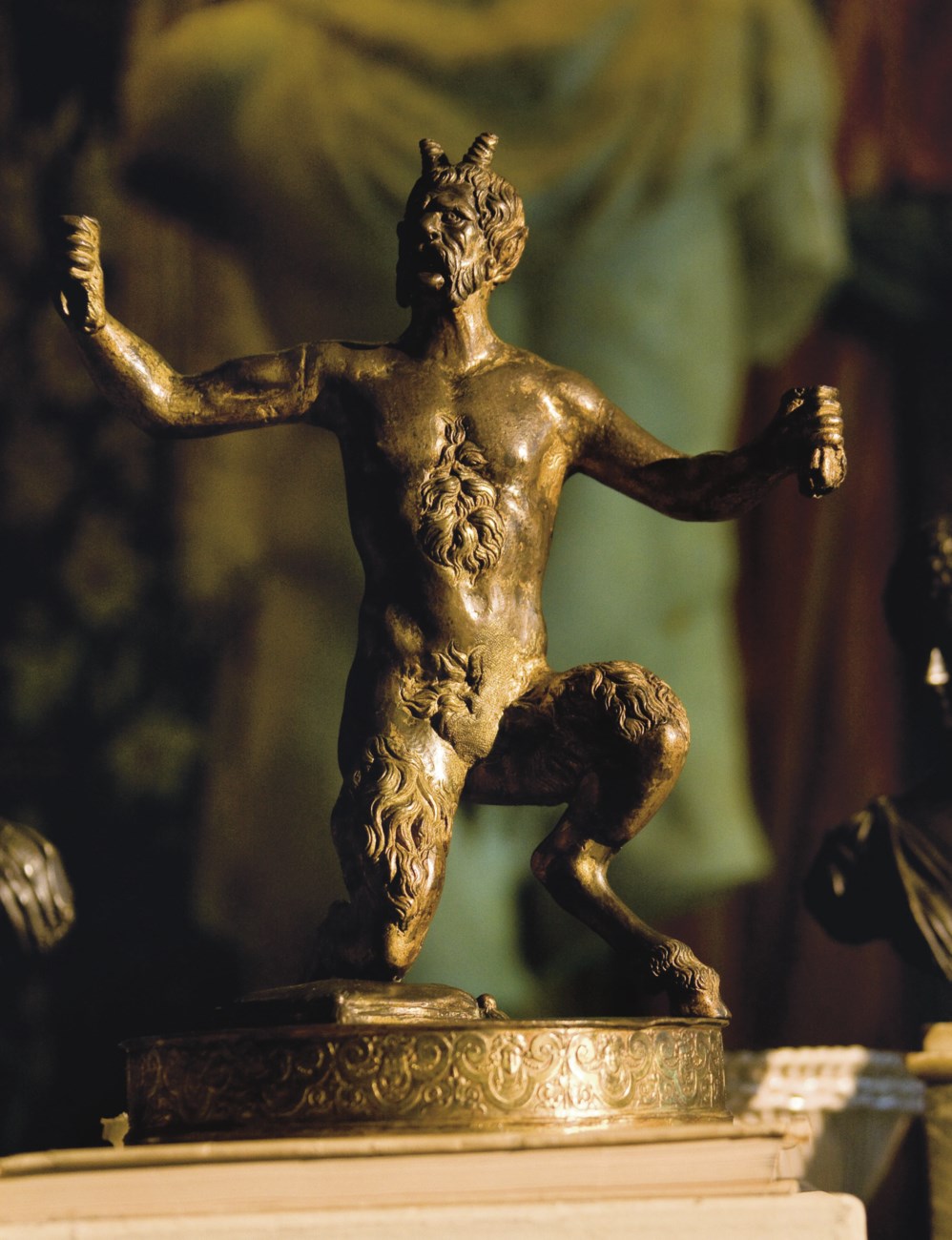 FIGURE REPRESENTANT UN SATYRE AGENOUILLE , ALLEMAGNE DU SUD OU ITALIE ...