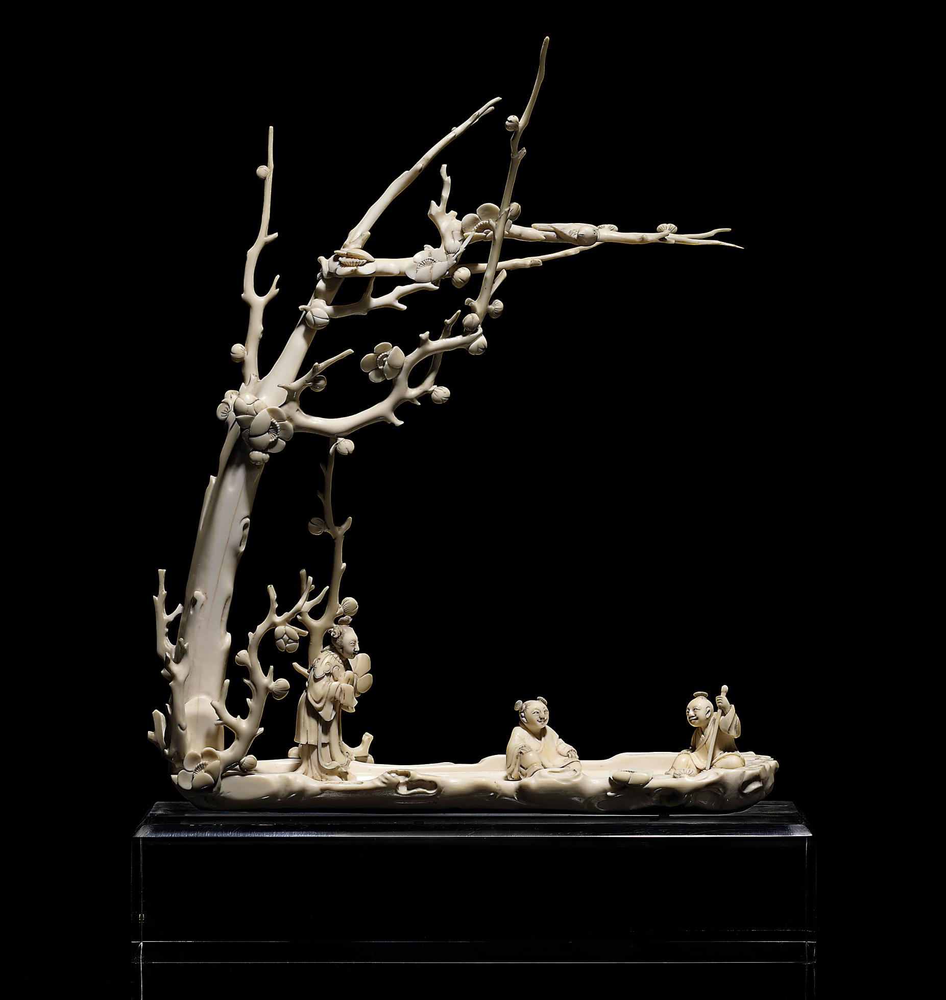 A STAINED IVORY STAND , 18TH CENTURY | Christie's
