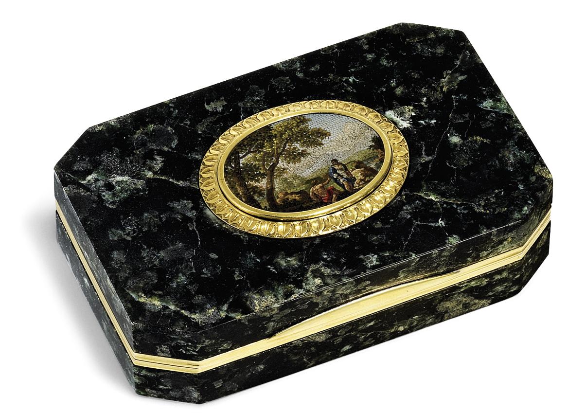 A FINE SWISS ENAMELLED GOLD SNUFF-BOX SET WITH A ROMAN MICROMOSAIC ...