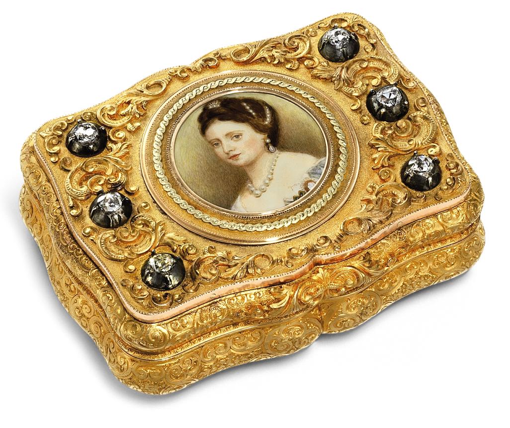 A FINE SWISS ENAMELLED GOLD SNUFF-BOX SET WITH A ROMAN MICROMOSAIC ...