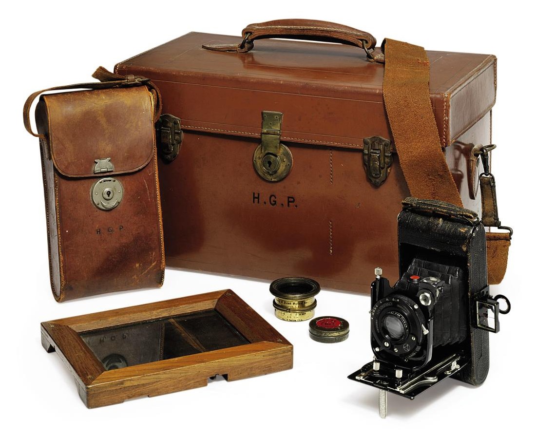 Herbert George Ponting (1870-1935) , Ponting's camera, camera case and ...