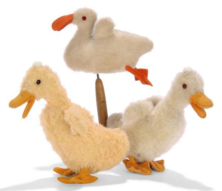 TWO STEIFF WOOL PLUSH PLAY DUCKS, (1522), standing, one white and one ...