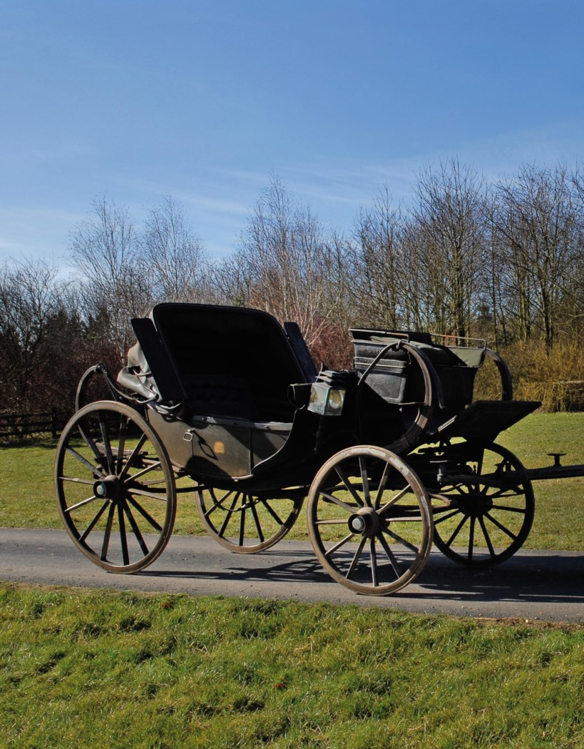 AN GEORGE IV BLACK-JAPANNED AND LIVERY-PAINTED C-SPRING PARK BAROUCHE ...