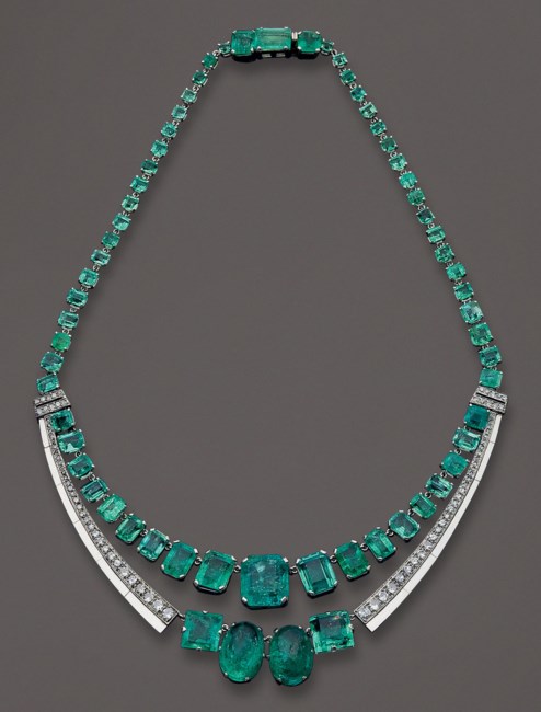 COLLIER ART DECO EMERAUDES ET DIAMANTS | Christie's