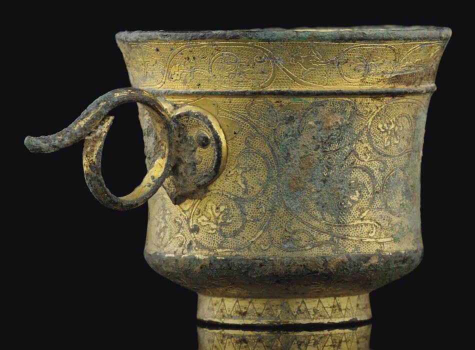 A VERY RARE SMALL GILT-BRONZE CUP