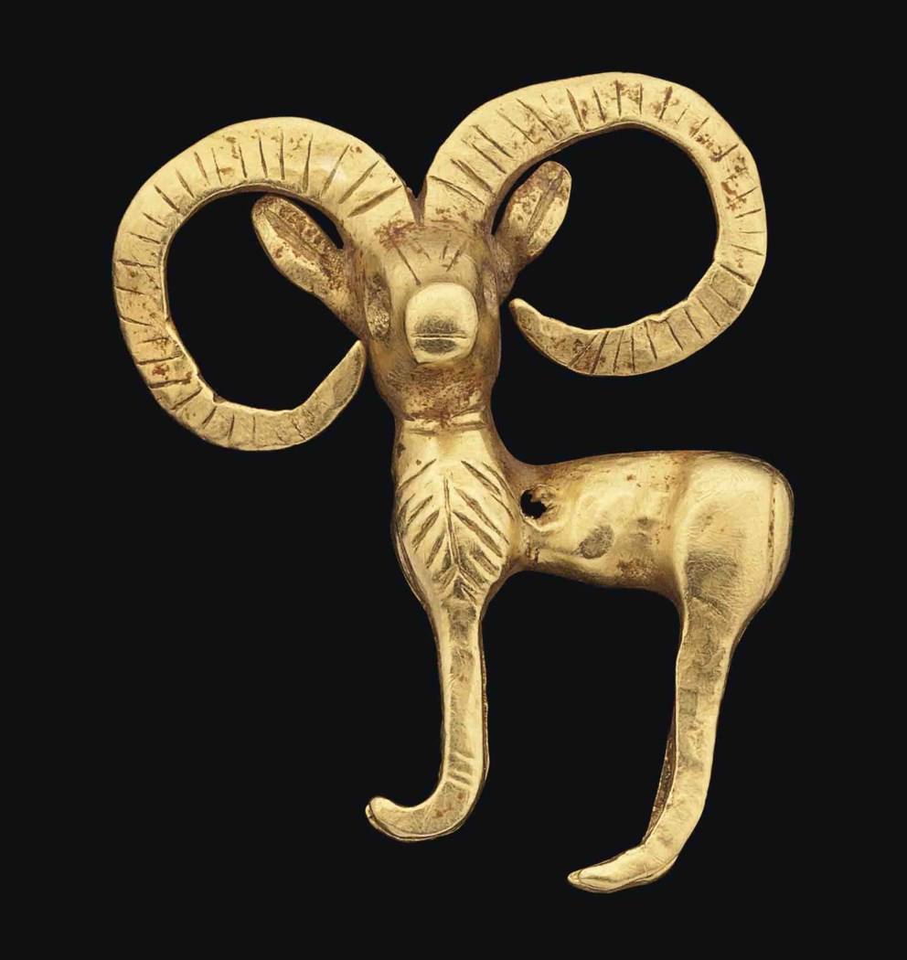 A BACTRIAN GOLD IBEX PENDANT , CIRCA EARLY 2ND MILLENNIUM B.C. | Christie's