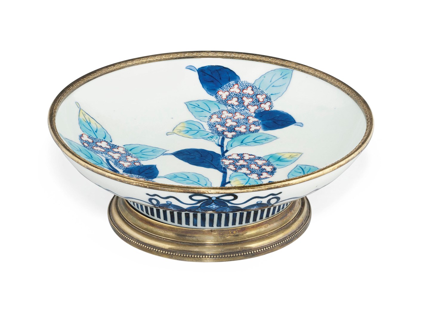 A Nabeshima Dish , EDO PERIOD (LATE 17TH-EARLY 18TH CENTURY) | Christie's