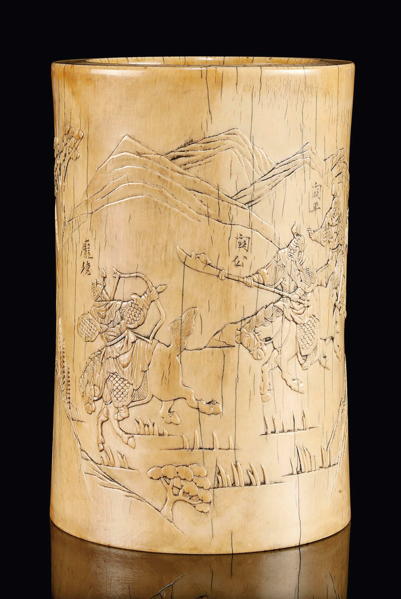 A CARVED IVORY BRUSH POT , 18TH/19TH CENTURY | Christie's