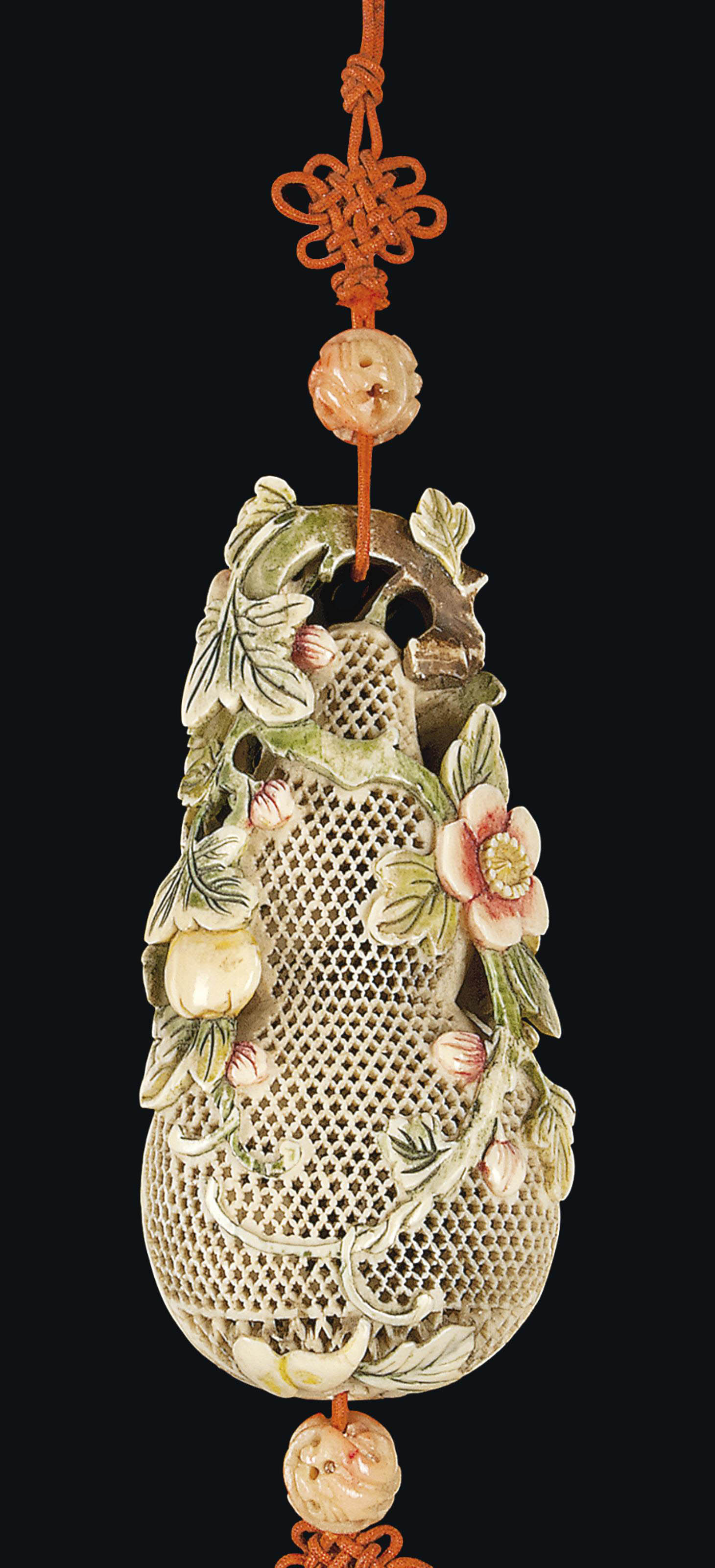 A CARVED IVORY BRUSH POT , 18TH/19TH CENTURY | Christie's