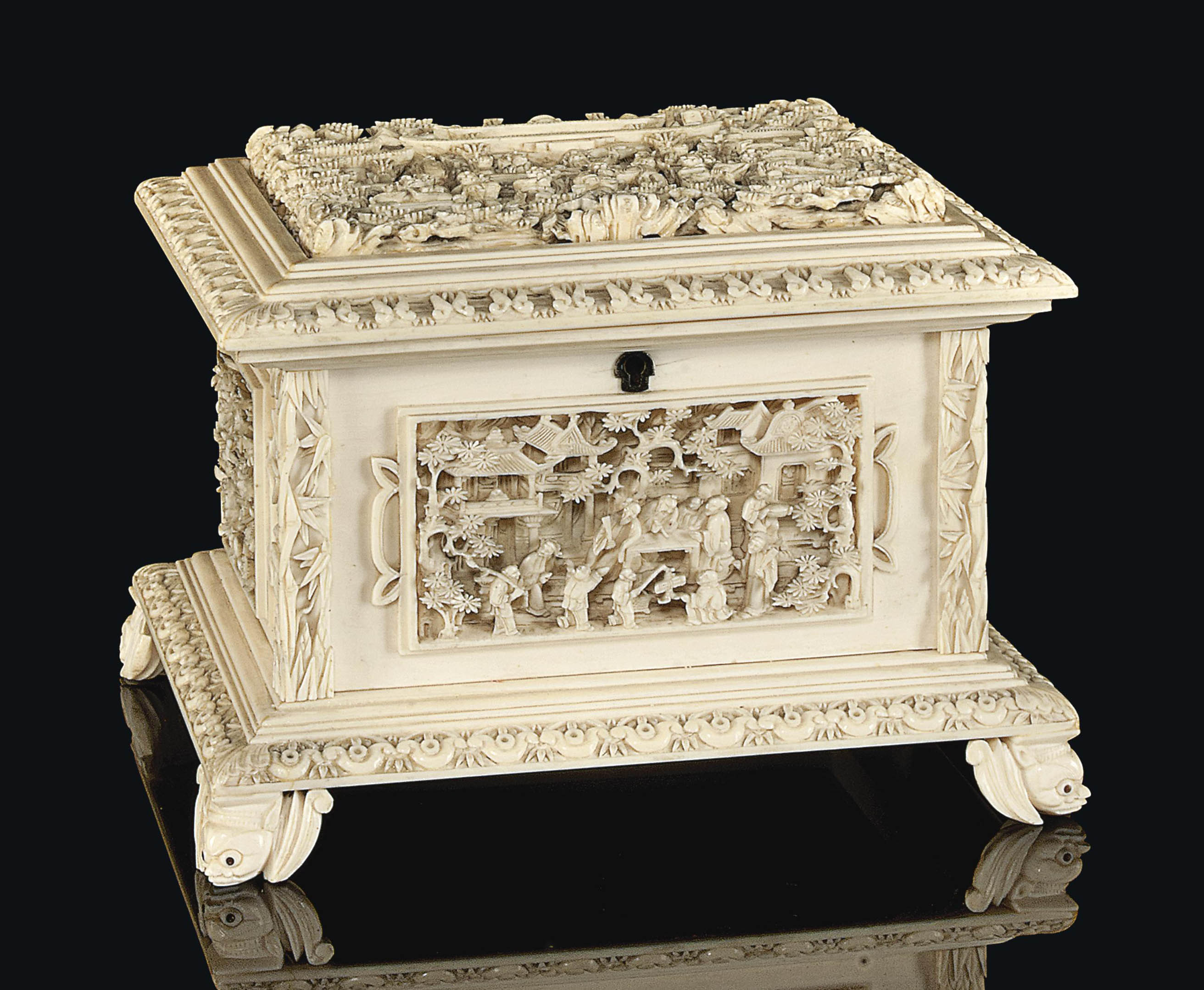 A CARVED IVORY BRUSH POT , 18TH/19TH CENTURY | Christie's