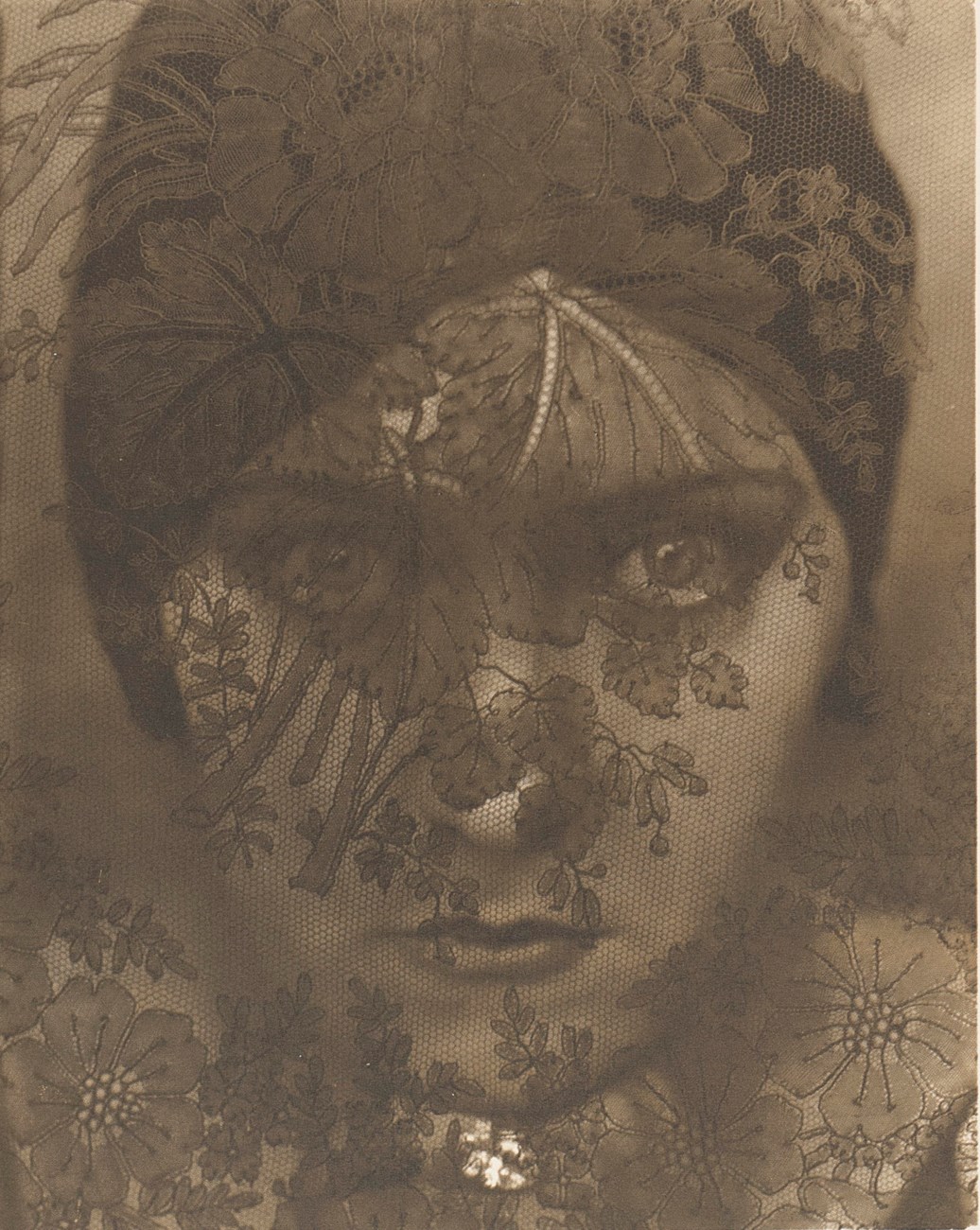 STEICHEN, Edward. Steichen. The Photographer. Text by Carl Sandburg ...