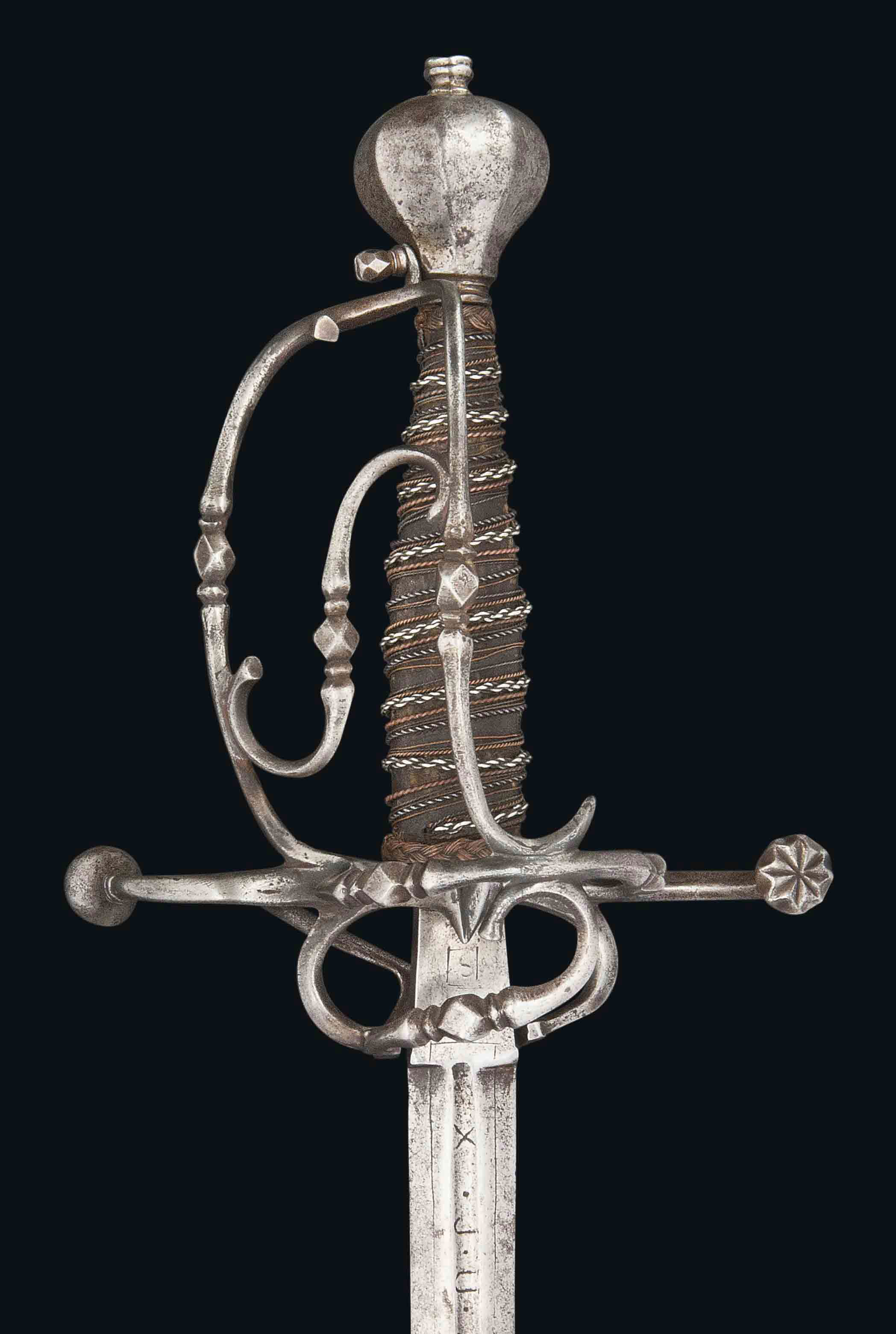 A FINE MILITARY BROADSWORD , GERMAN OR SWISS, LAST QUARTER OF THE 16TH ...