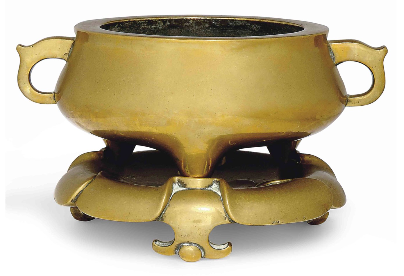 A CHINESE BRONZE TRIPOD CENSER AND STAND , 17TH/18TH CENTURY | Christie's