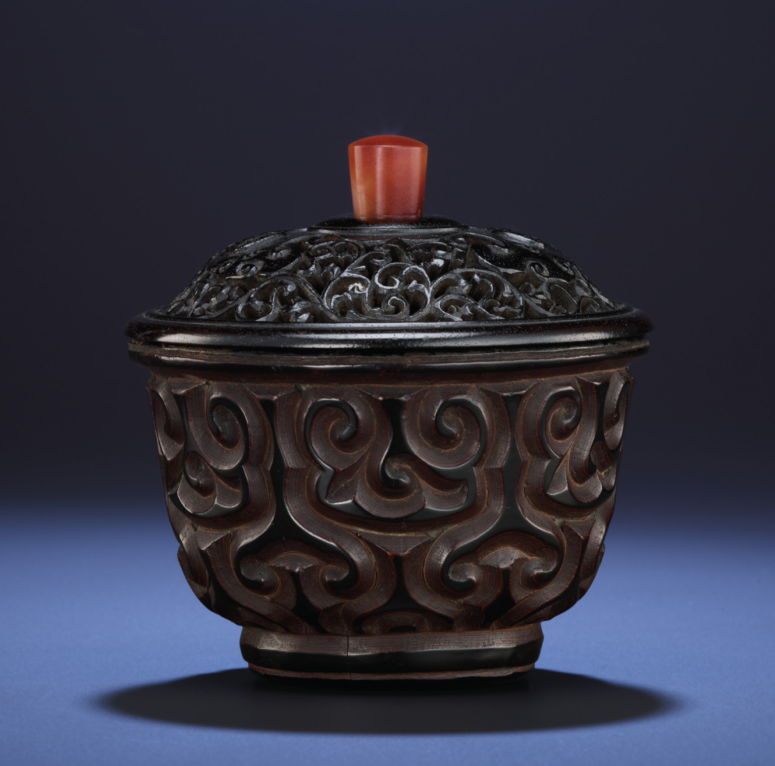 A FINELY CARVED TIXI LACQUER DEEP CUP