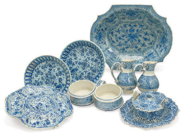 AN ASSEMBLED FIVE PIECE DUTCH DELFT BLUE AND WHITE GARNITURE OF ...