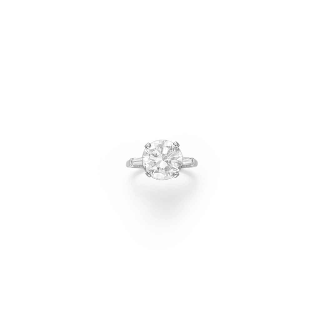 A PEARL AND DIAMOND SAUTOIR | Christie's