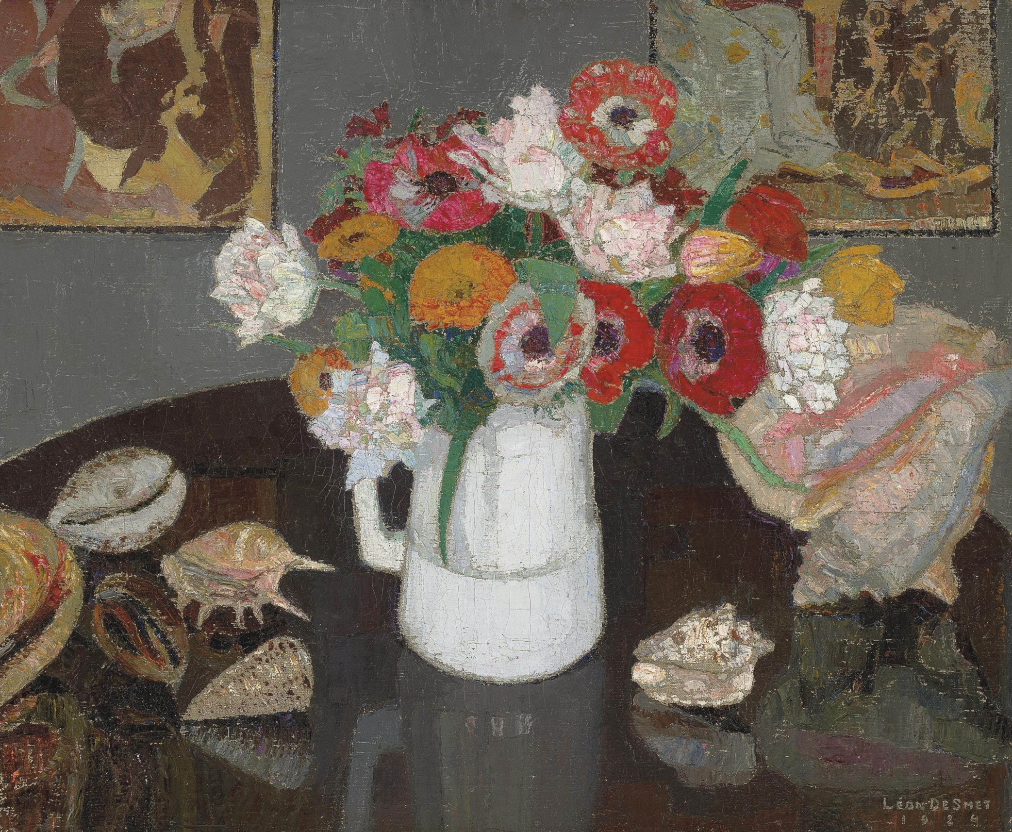 Leon De Smet (1881-1966) , Bouquet d'anémones dans un pichet et coquillages | Christie's