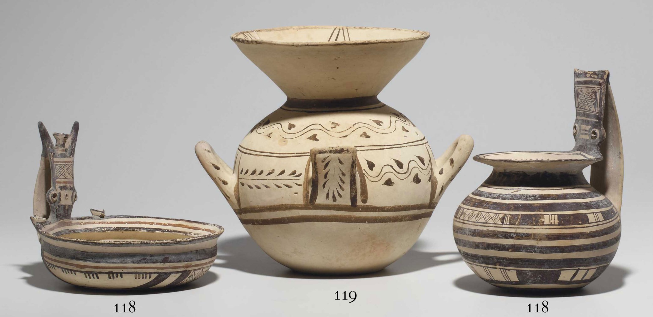 A DAUNIAN POTTERY OLLA , CIRCA 330-300 B.C. | Christie's