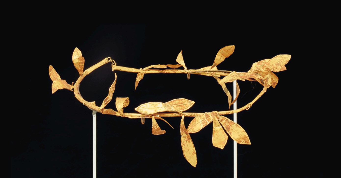 A GREEK GOLD WREATH