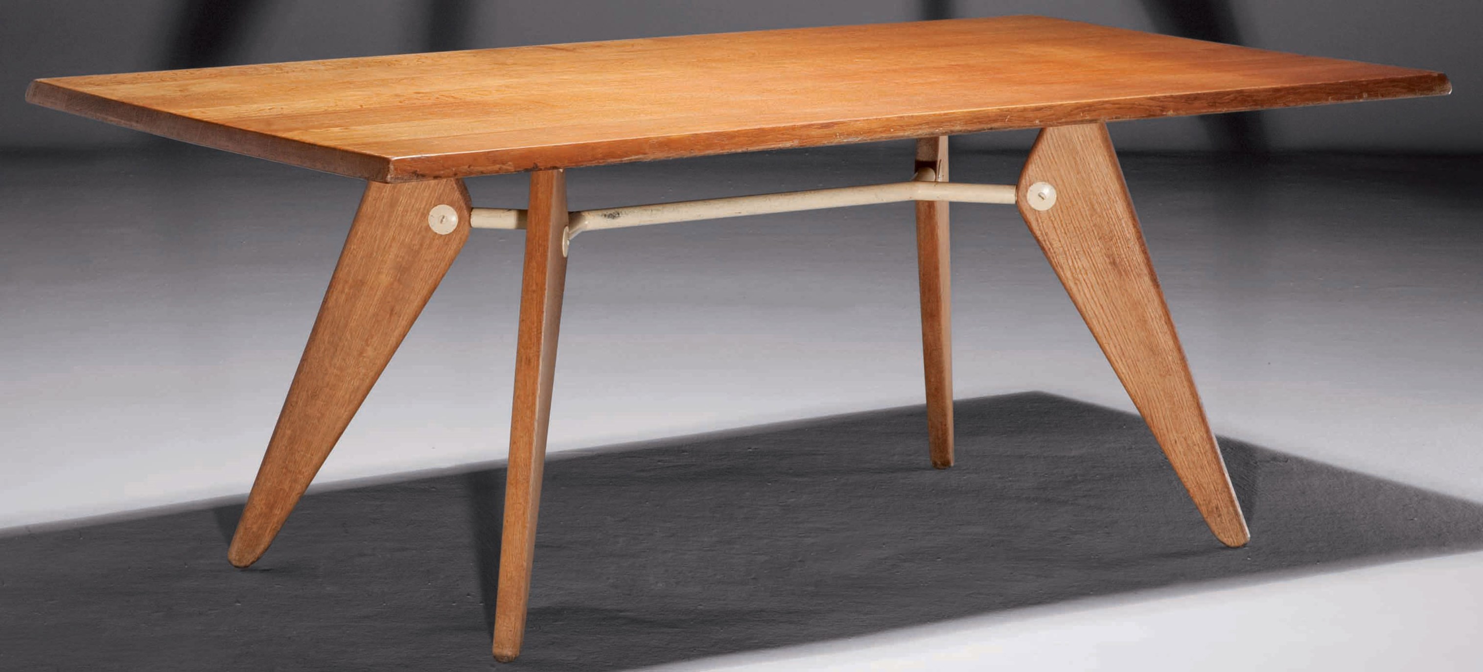 JEAN PROUVE (1901-1984) , TABLE DE SALLE A MANGER, VERS 1951 | Christie's