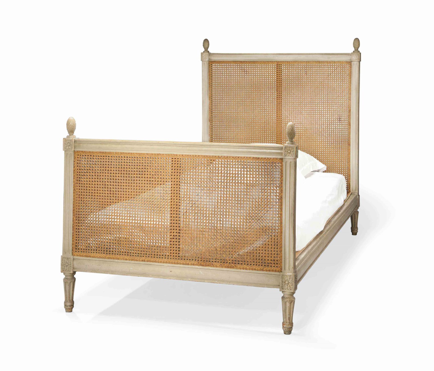 PAIRE DE LITS DE STYLE LOUIS XVI