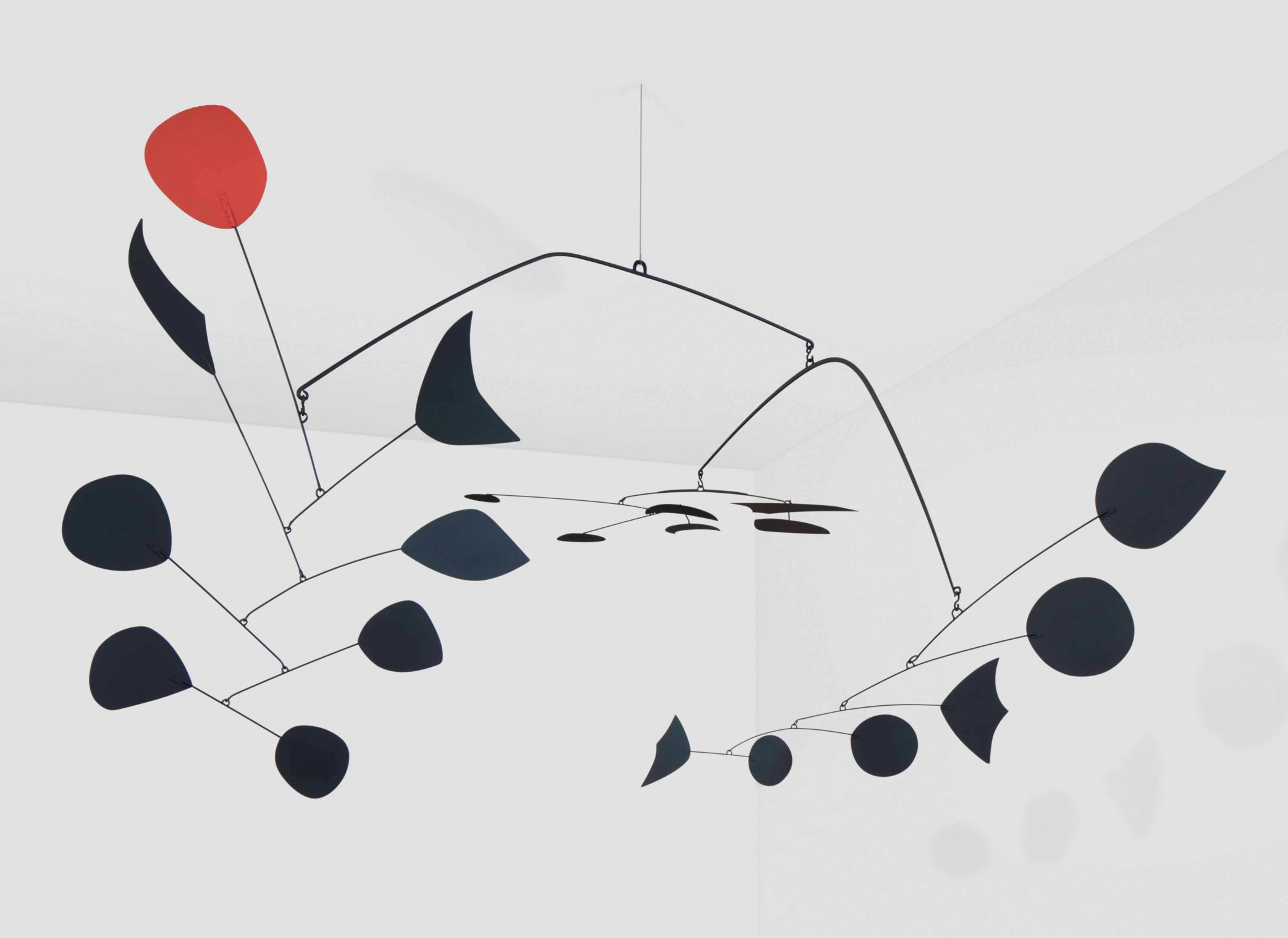 Alexander Calder (1898-1976) , Rouge triomphant (Triumphant Red ...