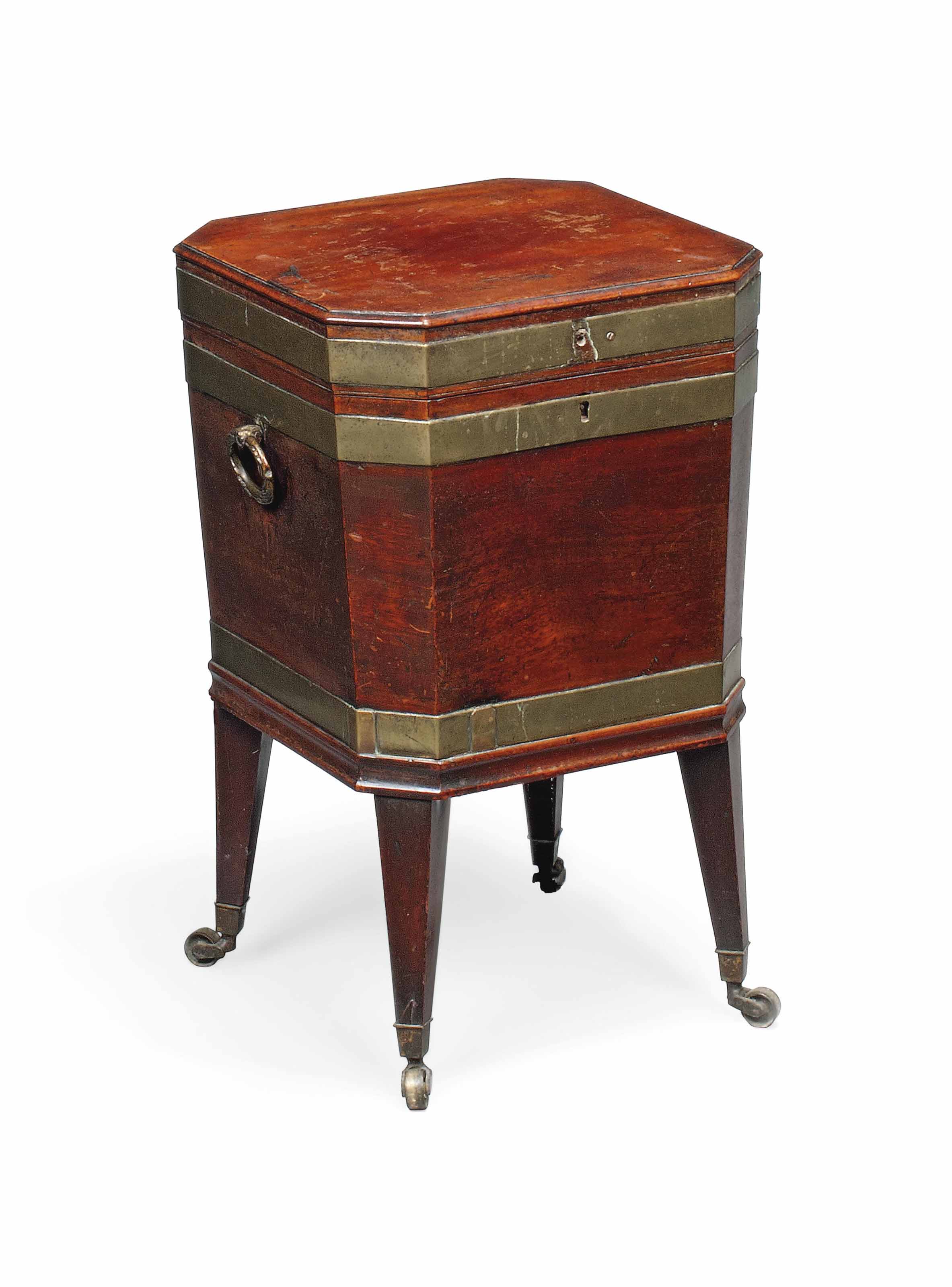 A GEORGE III BRASS MOUNTED MAHOGANY CELLARETTE