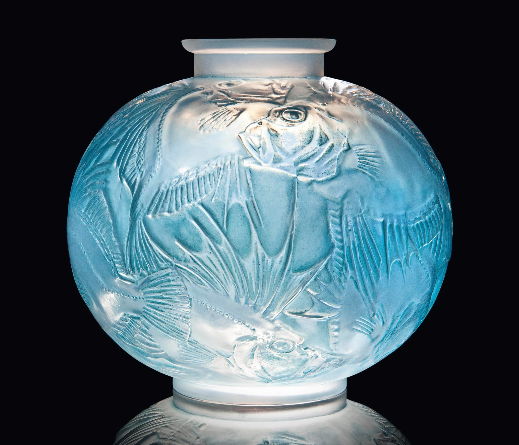POISSONS VASE, NO. 925 | Christie's