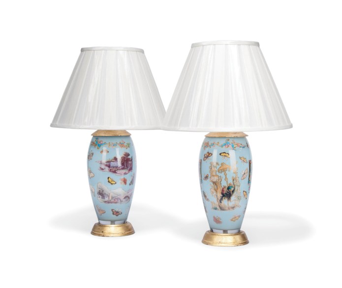 A PAIR OF DECALCOMANIA GLASS TABLE LAMPS