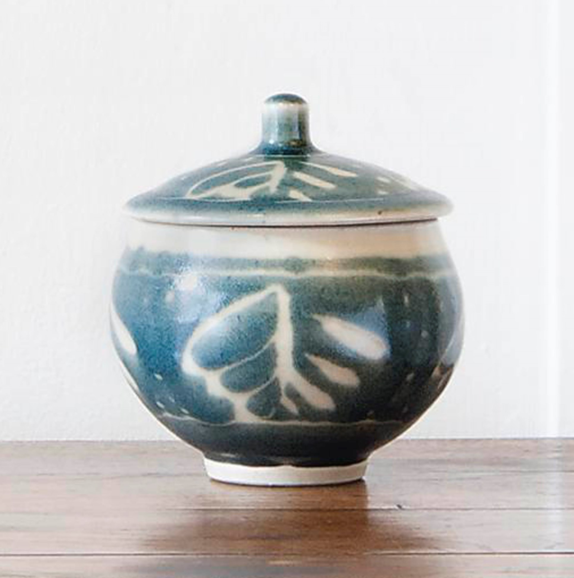 Bernard Leach (1887-1979) , LATE 1950'S-EARLY 1960'S | Christie's