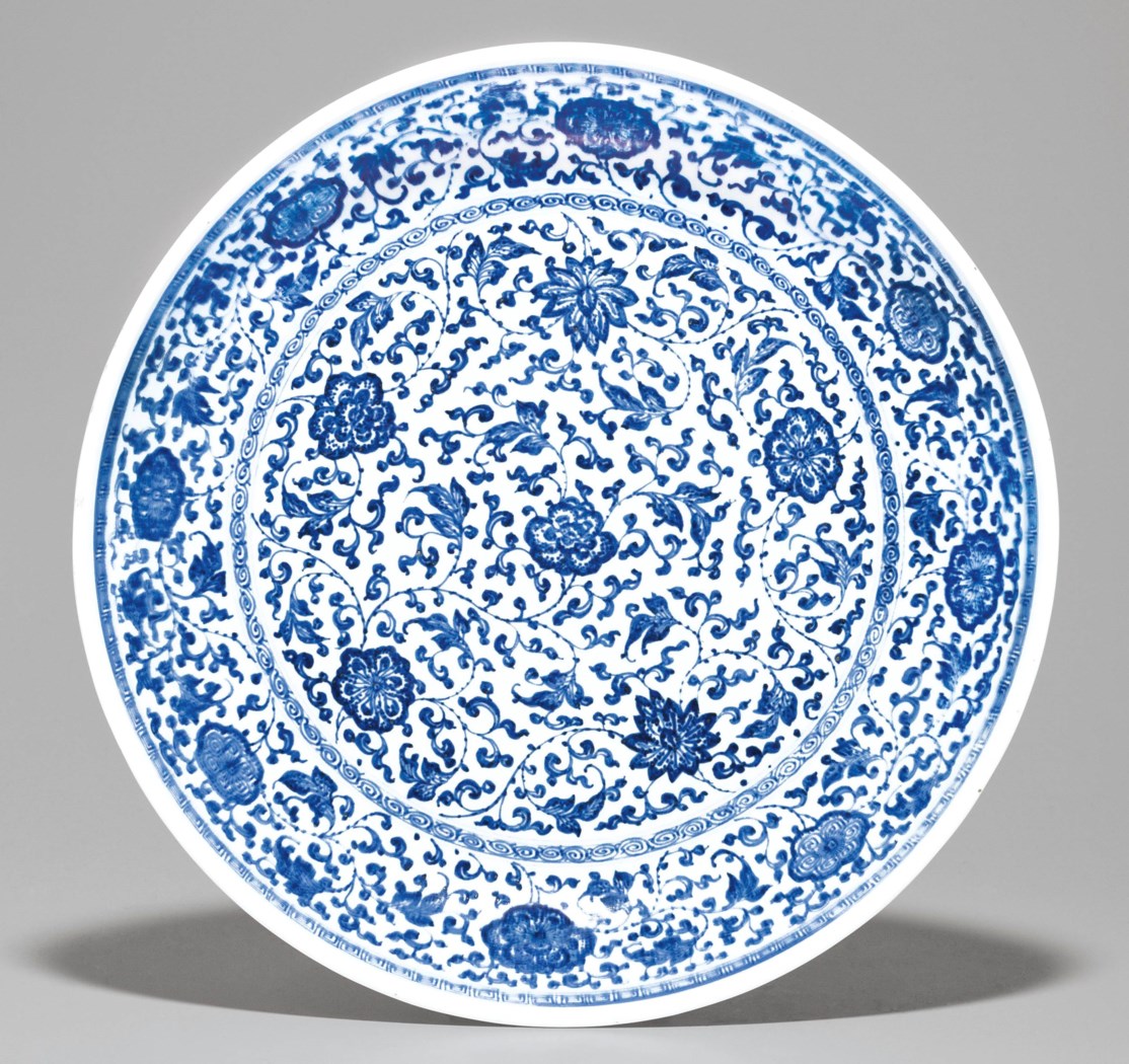A BLUE AND WHITE MING-STYLE DISH , 18TH CENTURY | Christie's