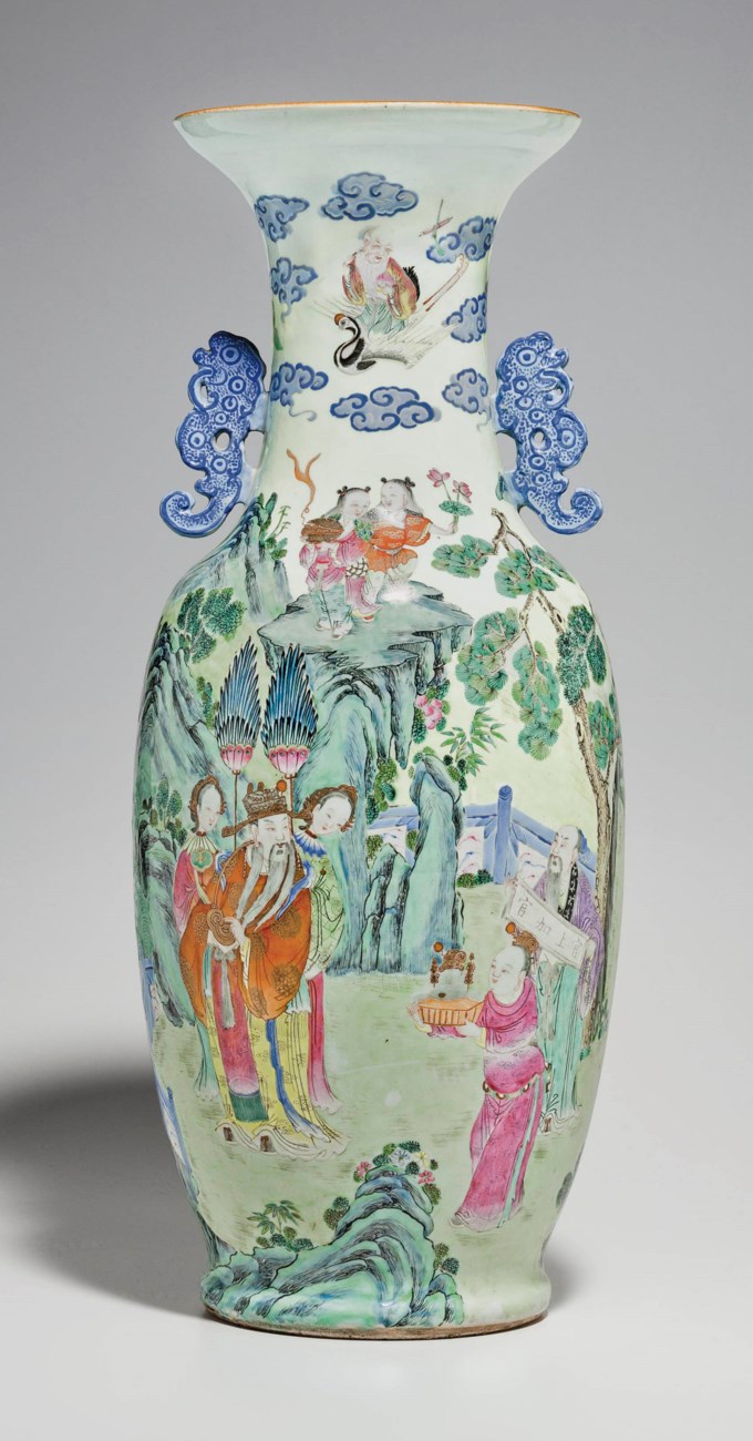 A LARGE FAMILLE ROSE VASE , 19TH CENTURY | Christie's