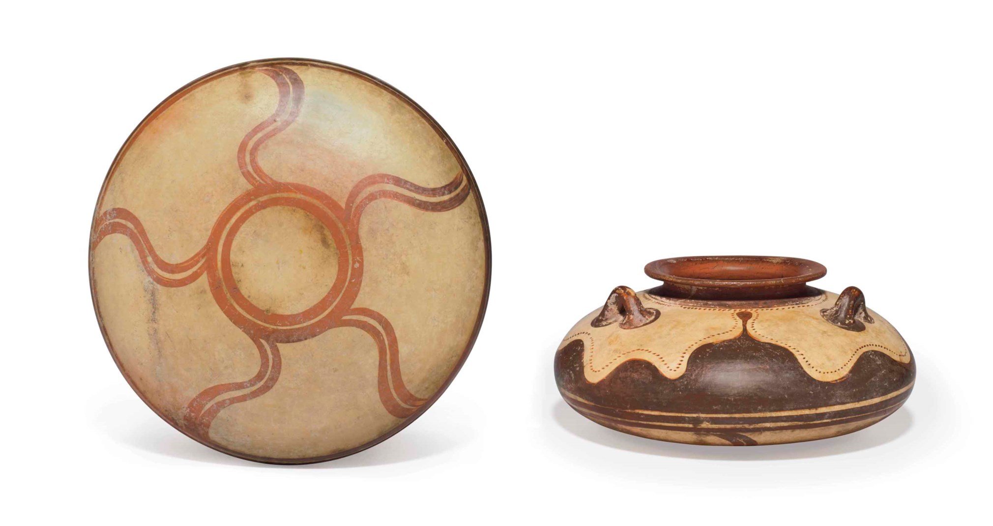 A MYCENAEAN POTTERY SQUAT ALABASTRON , LATE HELLADIC IIA, CIRCA 15TH ...