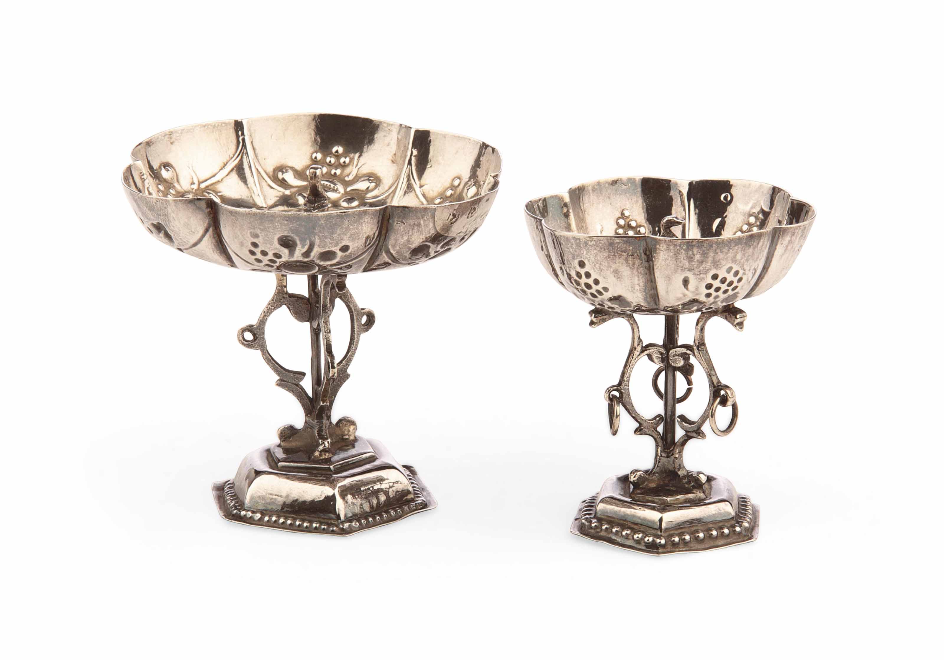 A Dutch silver perpetual calender , APPARENTLY UNMARKED, CIRCA 1700 ...