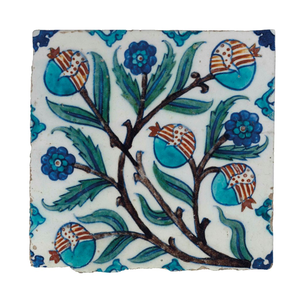AN IZNIK POTTERY TILE , OTTOMAN TURKEY, CIRCA 1640 | Christie's