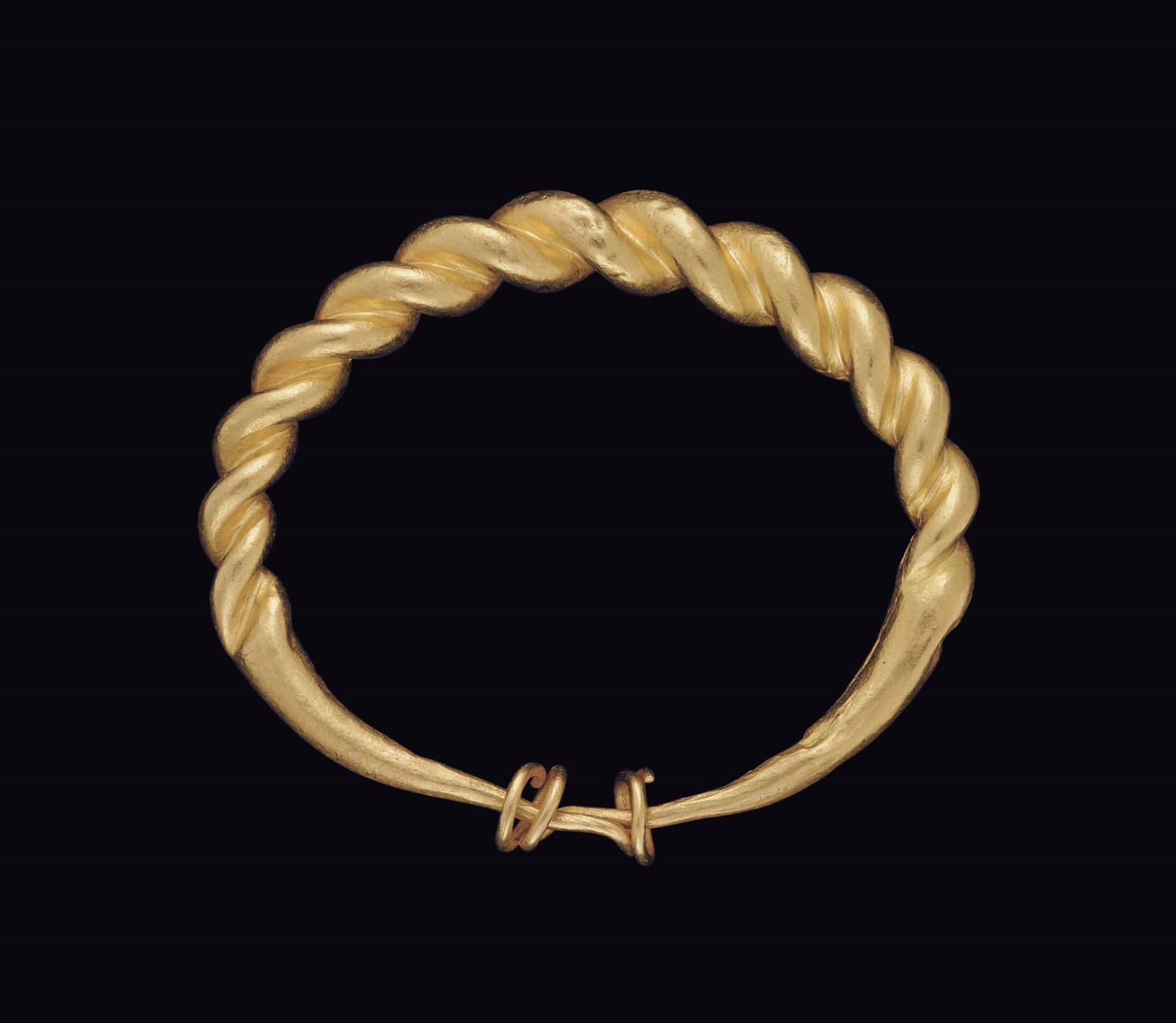 A ROMAN GOLD BRACELET , CIRCA 2ND-3RD CENTURY A.D. | Christie's