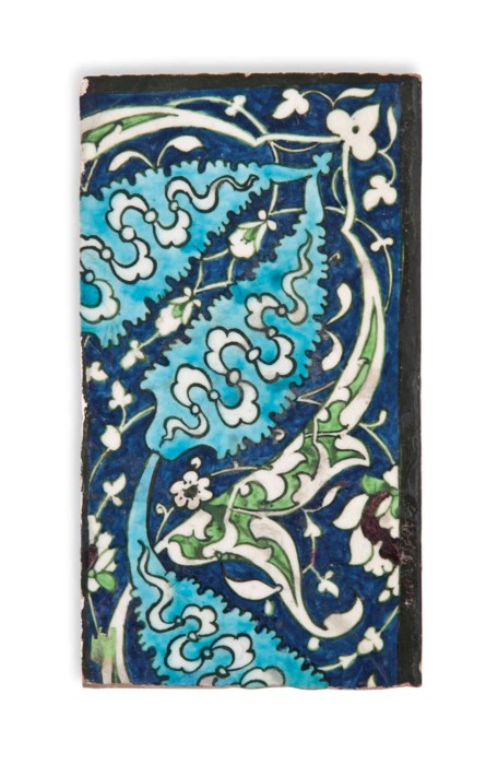 A DAMASCUS POTTERY TILE