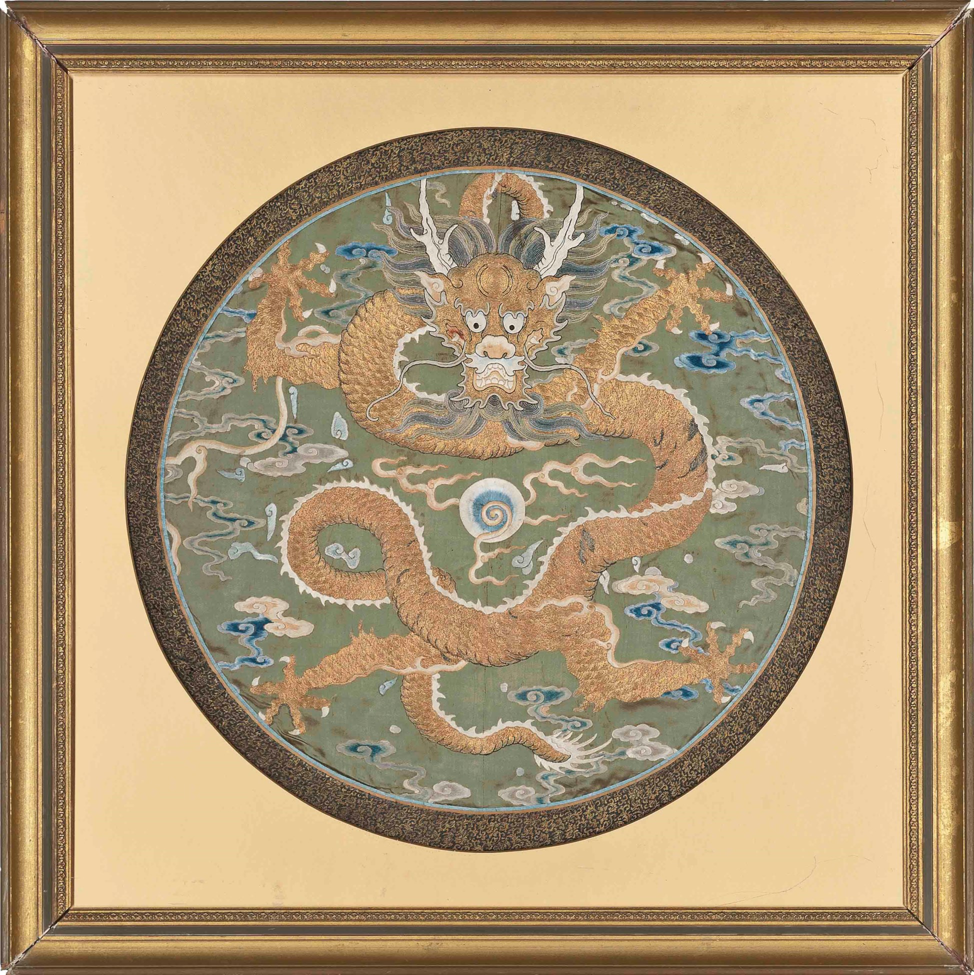 A CHINESE SILK EMBROIDERED ROUNDEL , 19TH/20TH CENTURY | Christie's