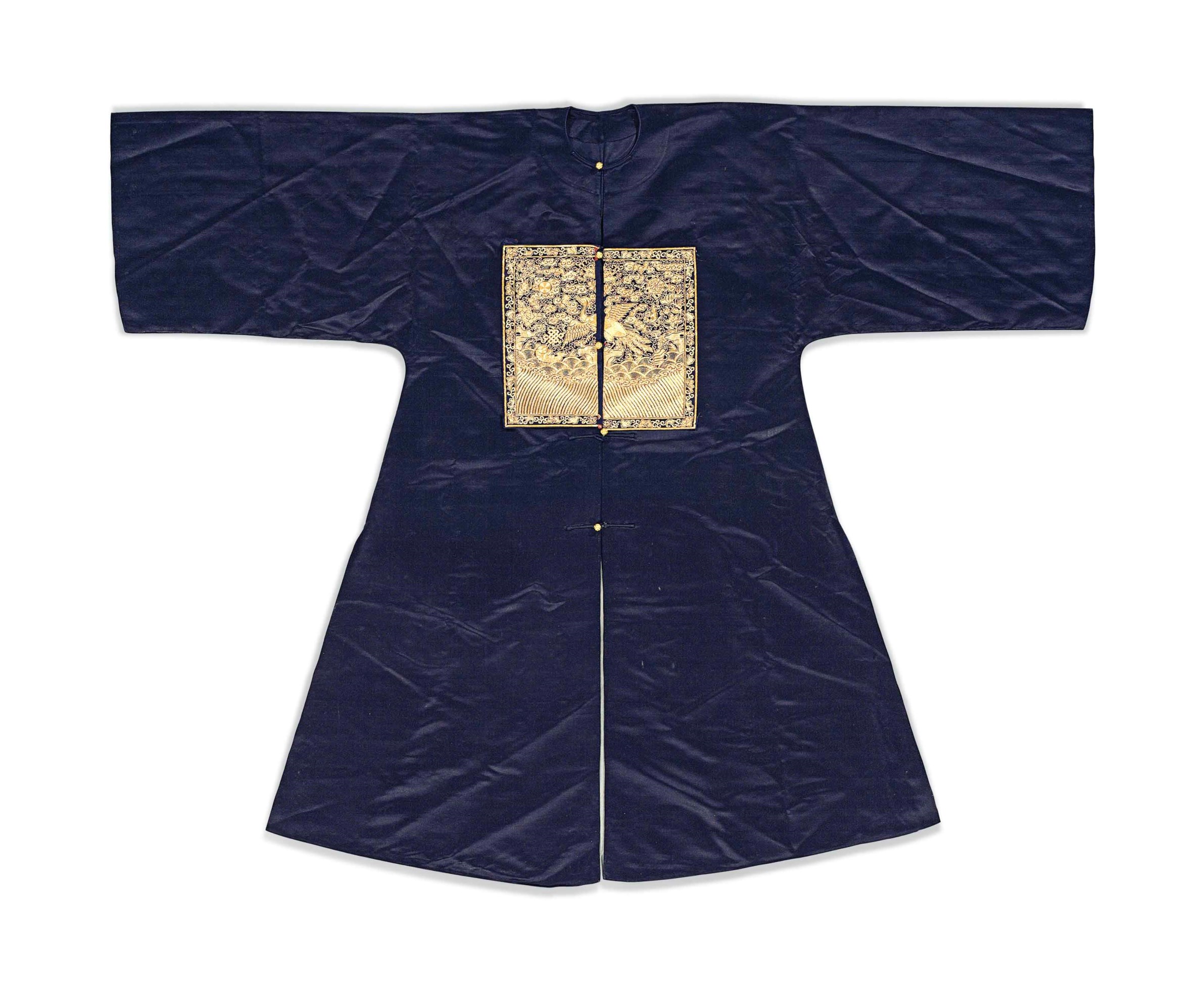 A CHINESE DARK BLUE SILK SURCOAT, LATE 19TH CENTURY | Christie's