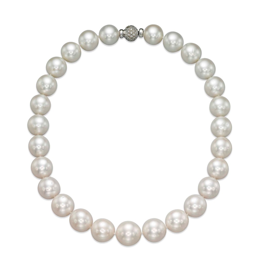A SINGLE-STRAND CULTURED PEARL AND DIAMOND NECKLACE | Christie's