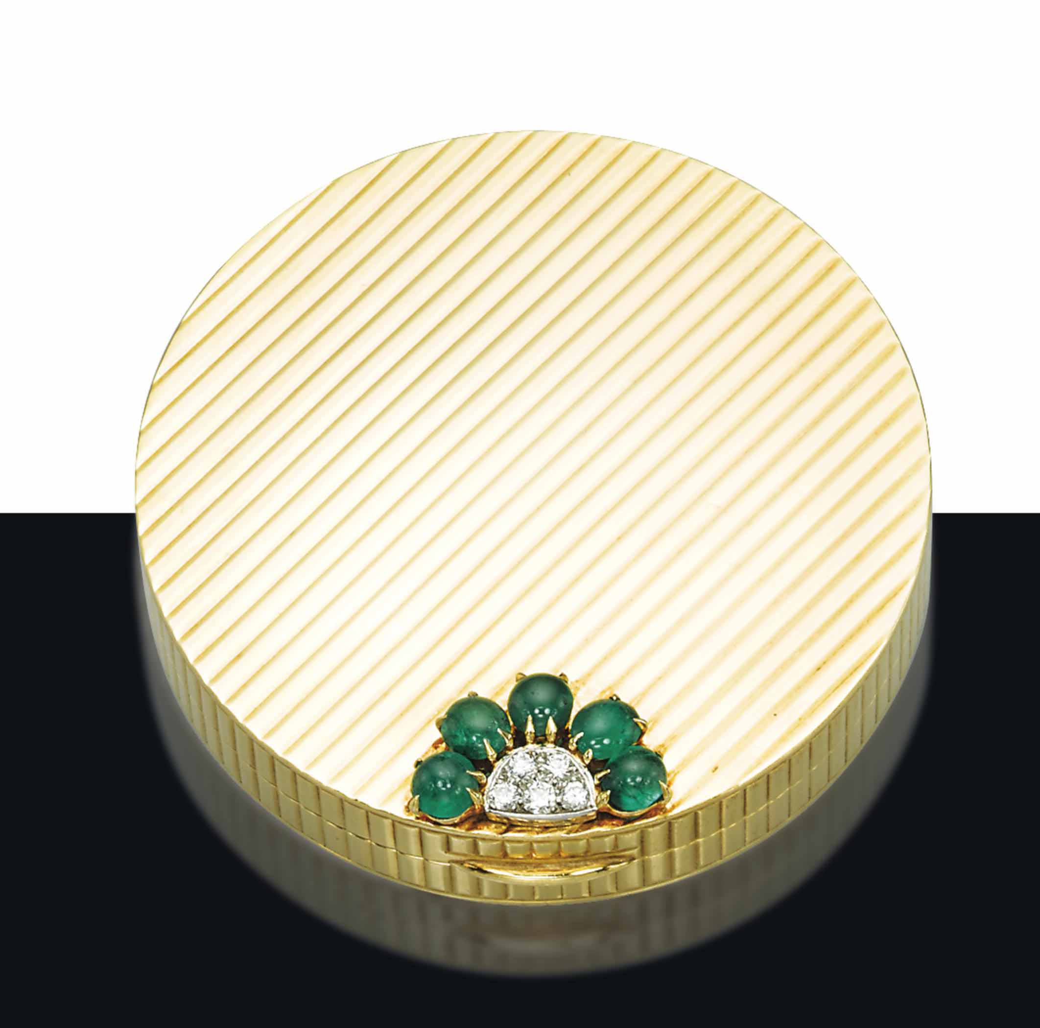 A SET OF DIAMOND 'PALMYRE' JEWELLERY, BY VAN CLEEF & ARPELS | Christie's