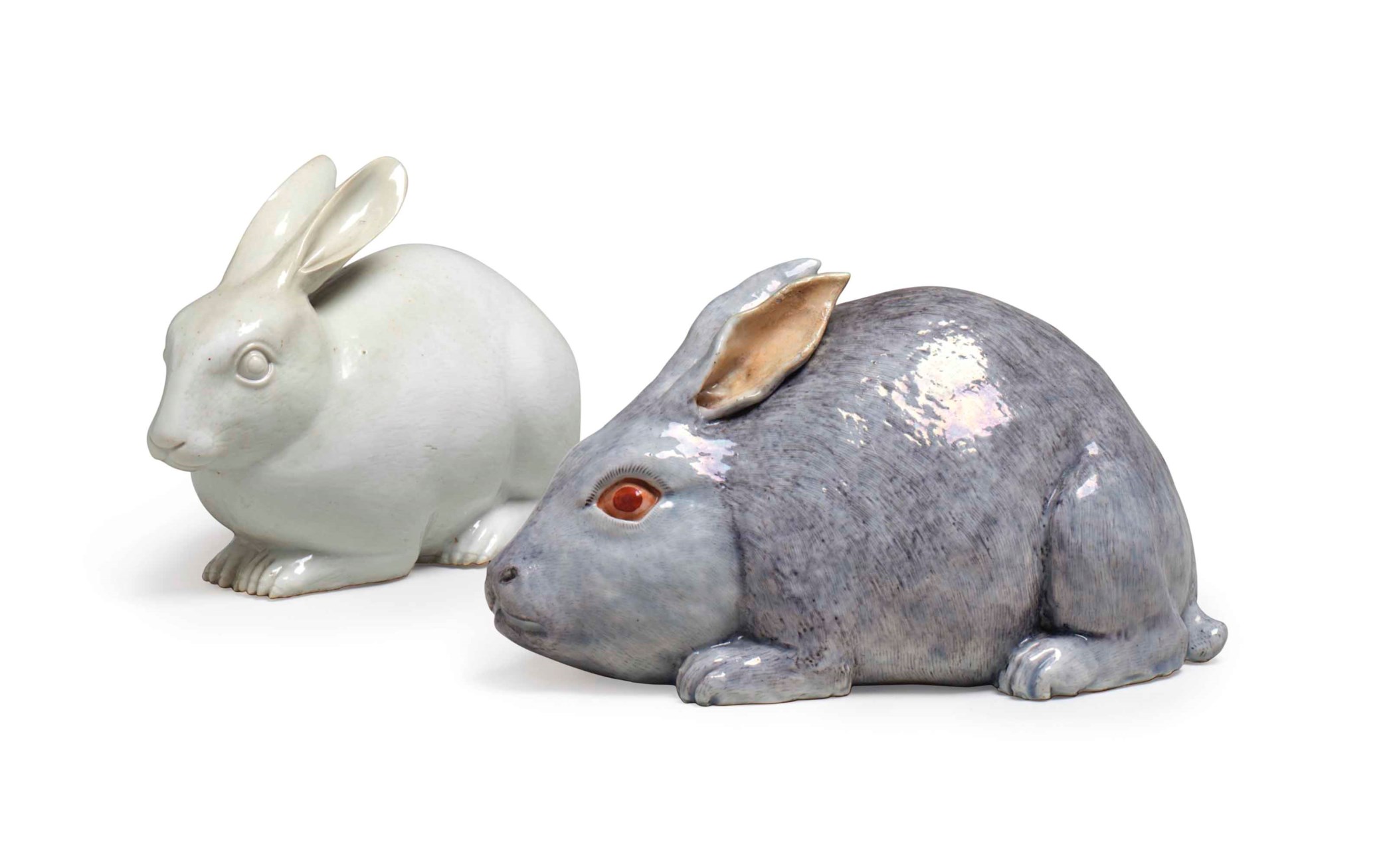 TWO CHINESE EXPORT PORCELAIN RABBITS