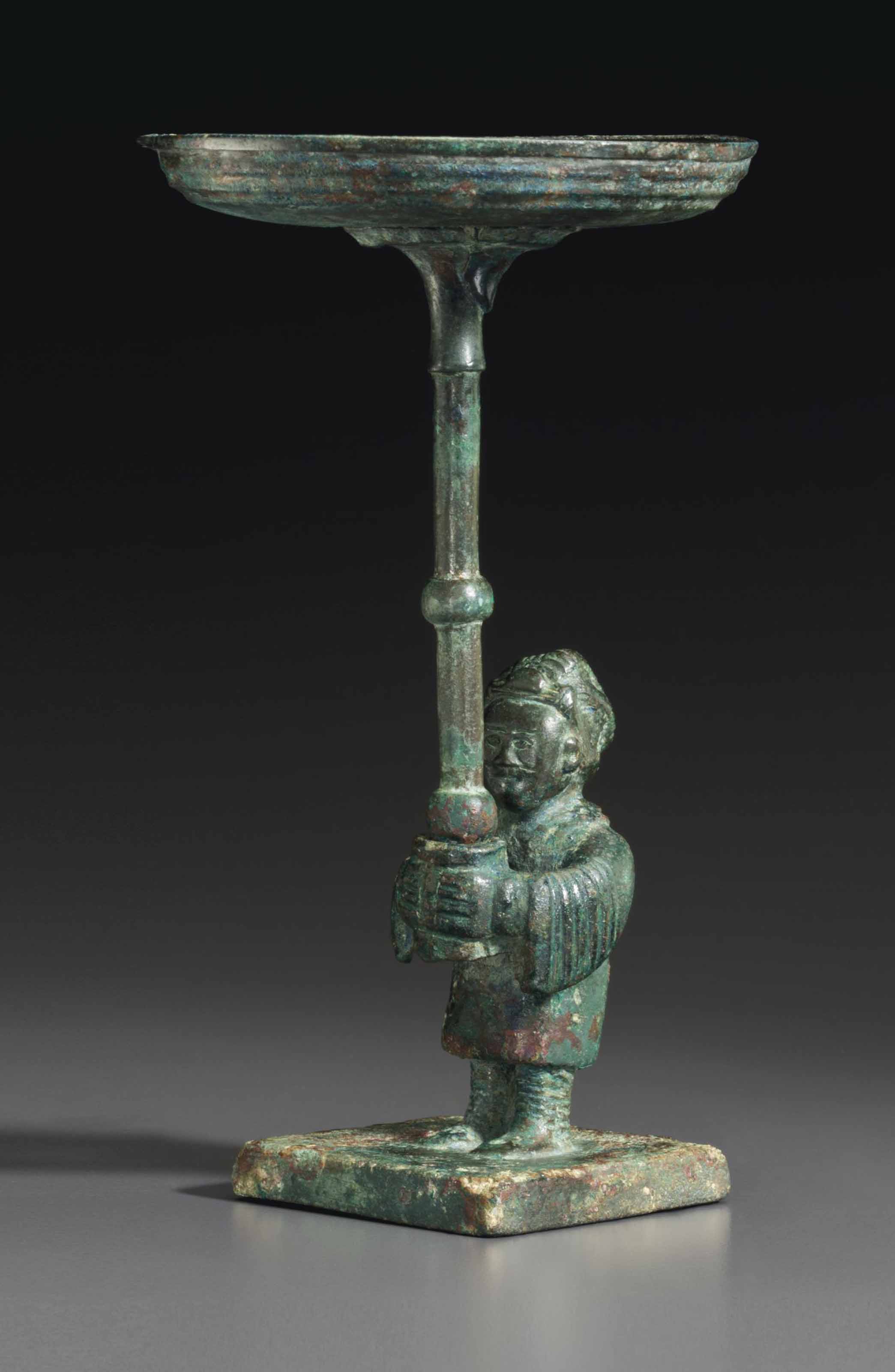 A RARE BRONZE RITUAL TRIPOD WINE VESSEL, JIA , EARLY SHANG DYNASTY ...