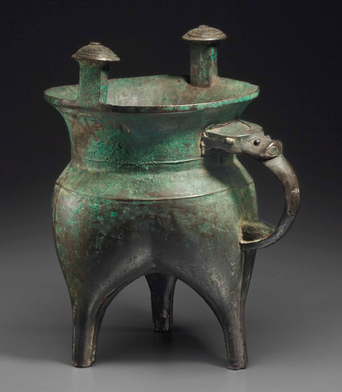 A BRONZE RITUAL TRIPOD WINE VESSEL, JIA , LATE SHANG DYNASTY, 12TH-11TH ...