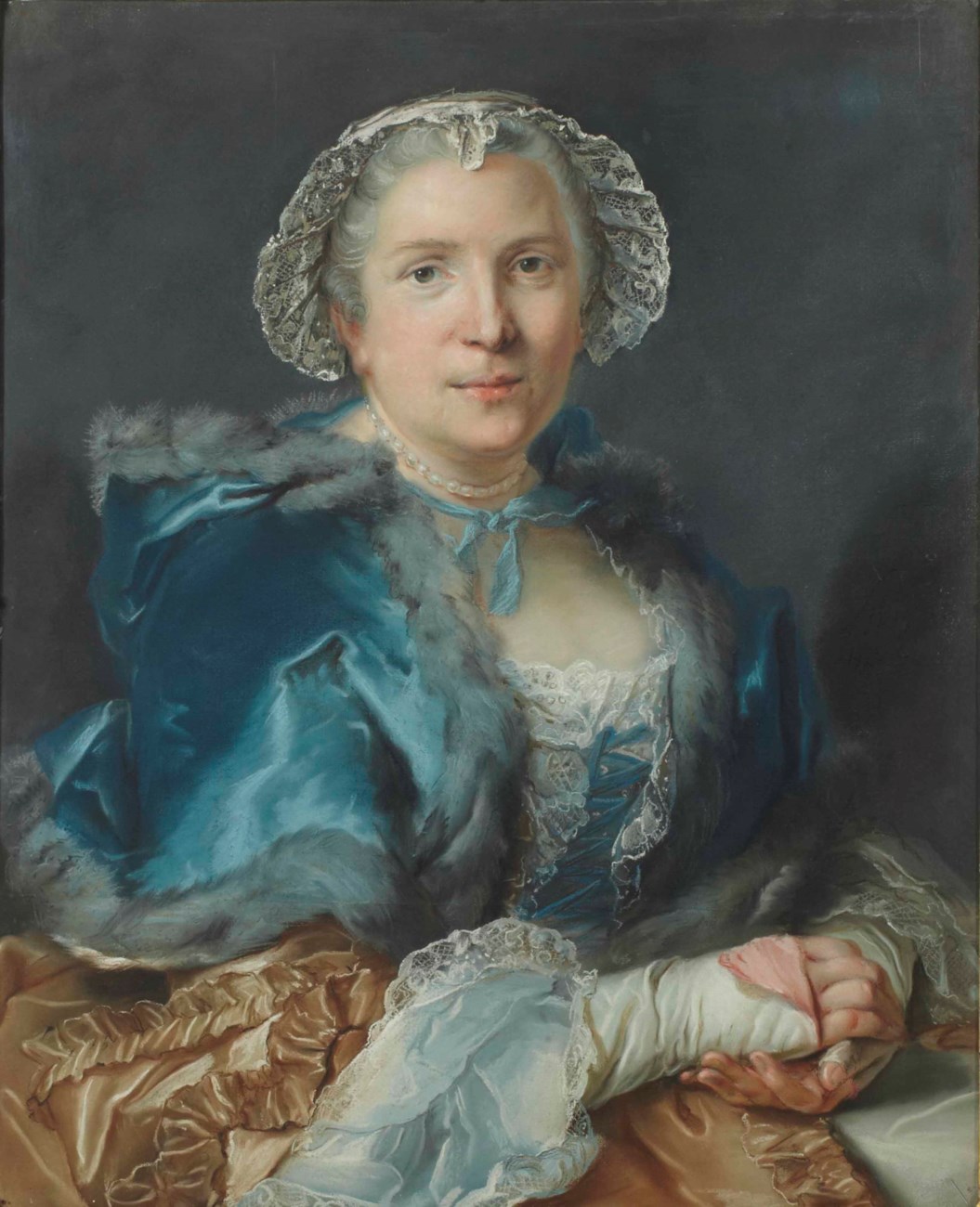 Louis VIGEE (Paris 1715-1767) , Portrait de femme en buste à la robe ...