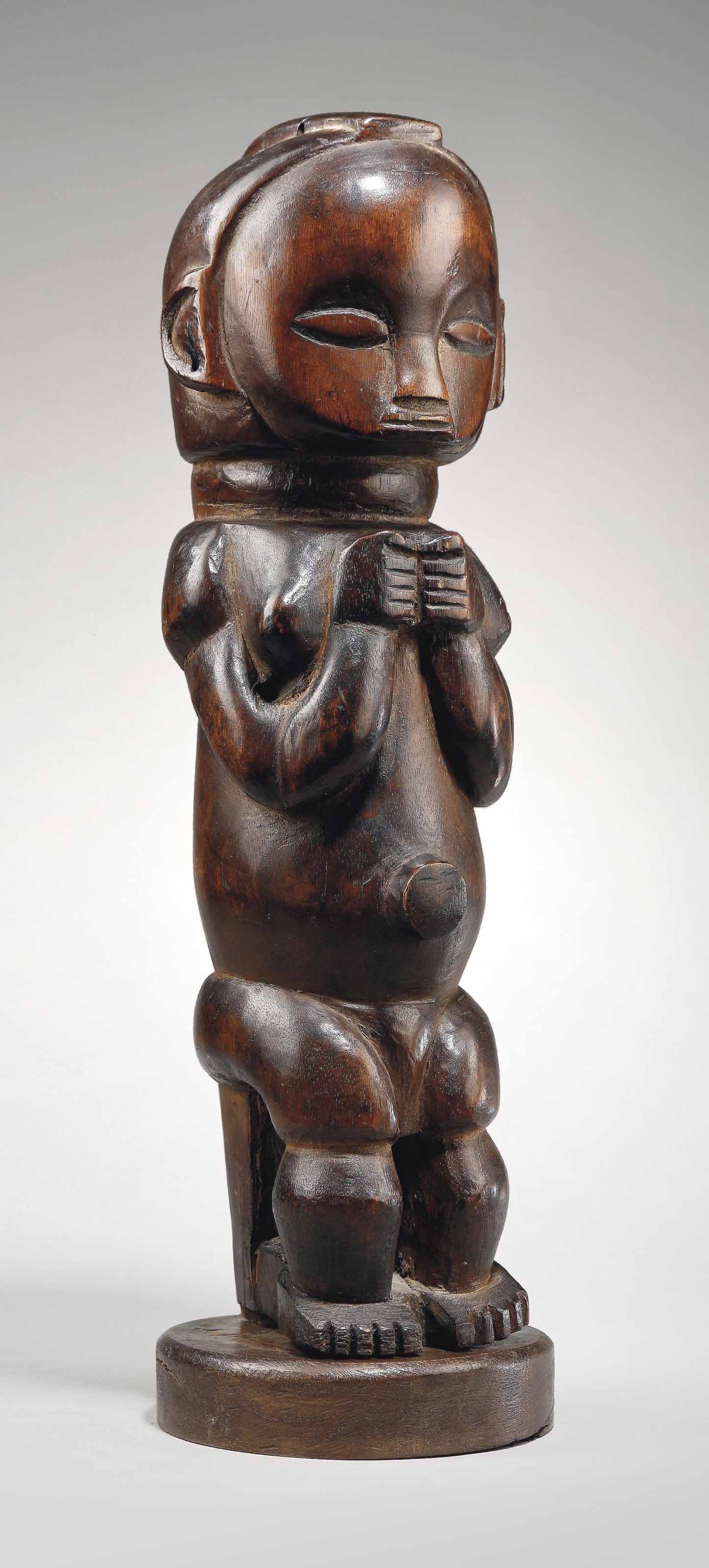 FIGURE DE RELIQUAIRE FANG BYERI A FANG BYERI RELIQUARY FIGURE , GUINÉE ...