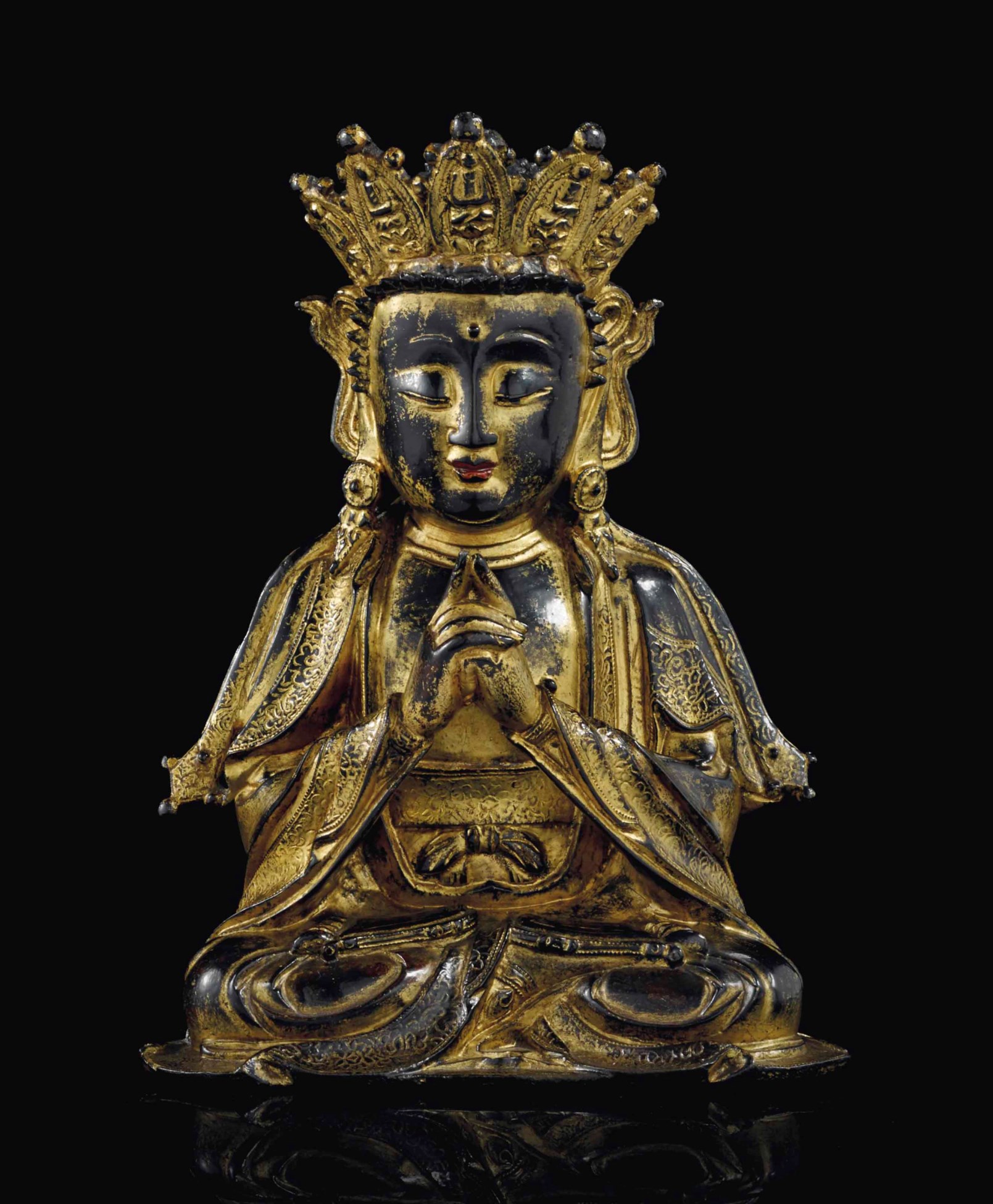 STATUE DE VAIROCANA EN BRONZE LAQUE BRUN ET OR, CHINE, DYNASTIE MING ...