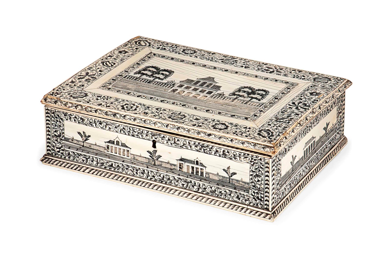 AN ANGLO-INDIAN ENGRAVED IVORY BOX, VIZAGAPATAM, LATE 18TH CENTURY ...