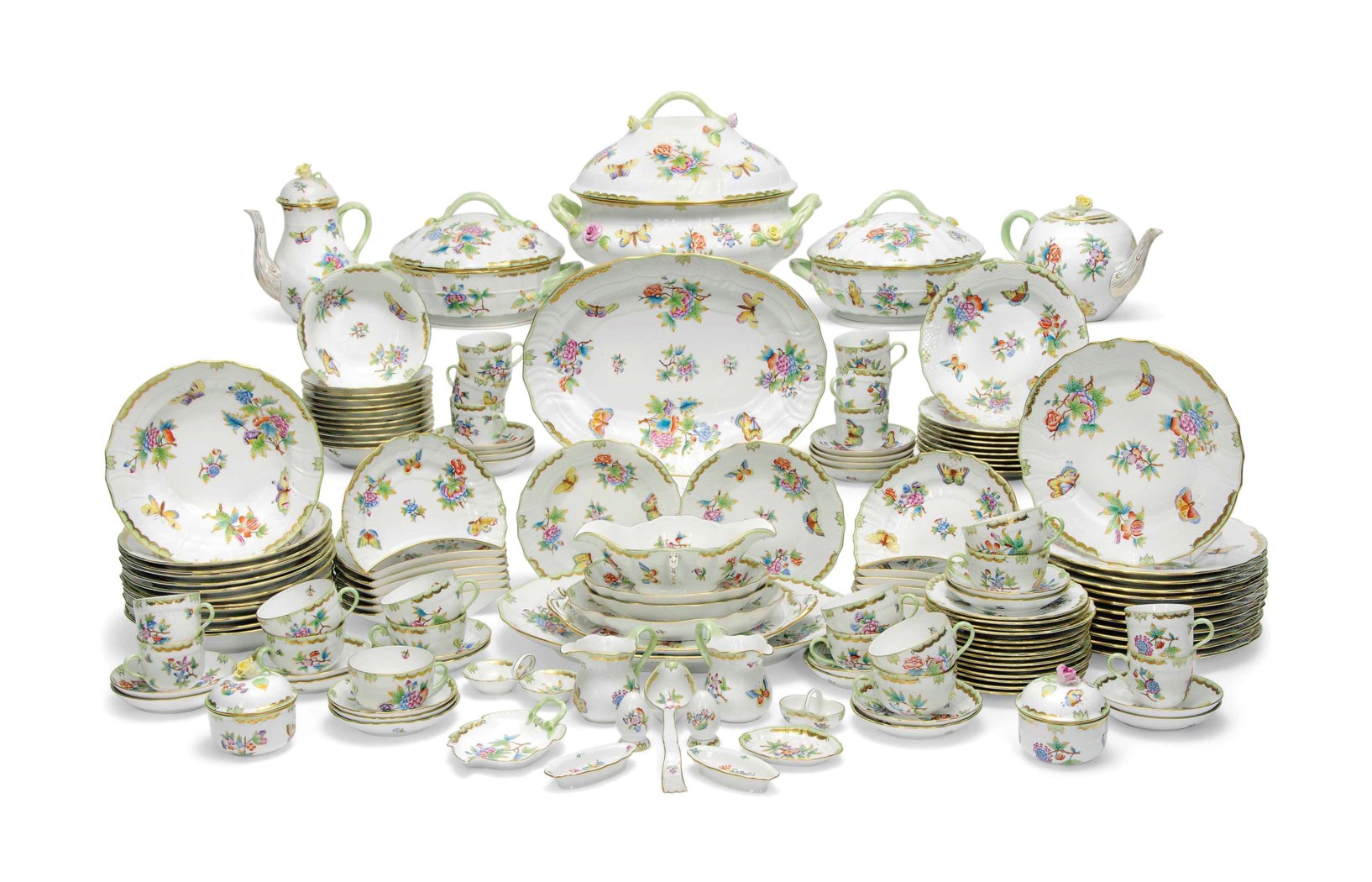 AN EXTENSIVE HEREND 'QUEEN VICTORIA' PATTERN PART TABLE-SERVICE, 20TH ...