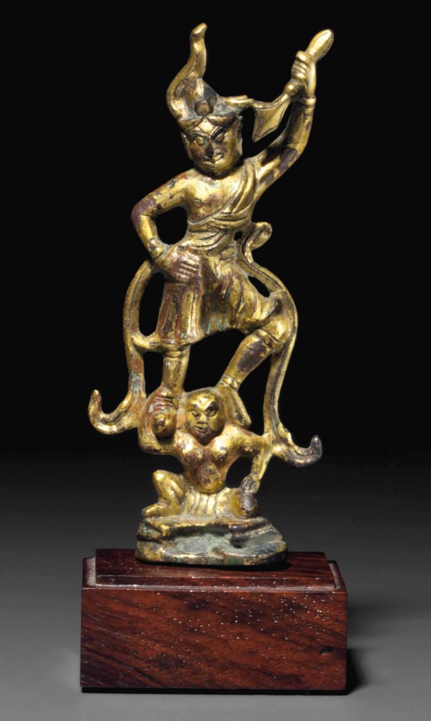 A SMALL GILT-BRONZE GUARDIAN FIGURE , SUI/EARLY TANG DYNASTY, 6TH-7TH ...